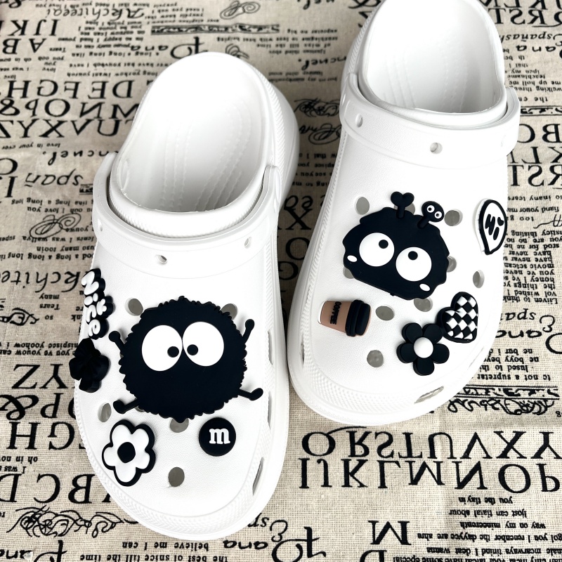 Cute Black Briquettes jibbitz crocs charm crocs button DIY 洞洞鞋 selipar ...