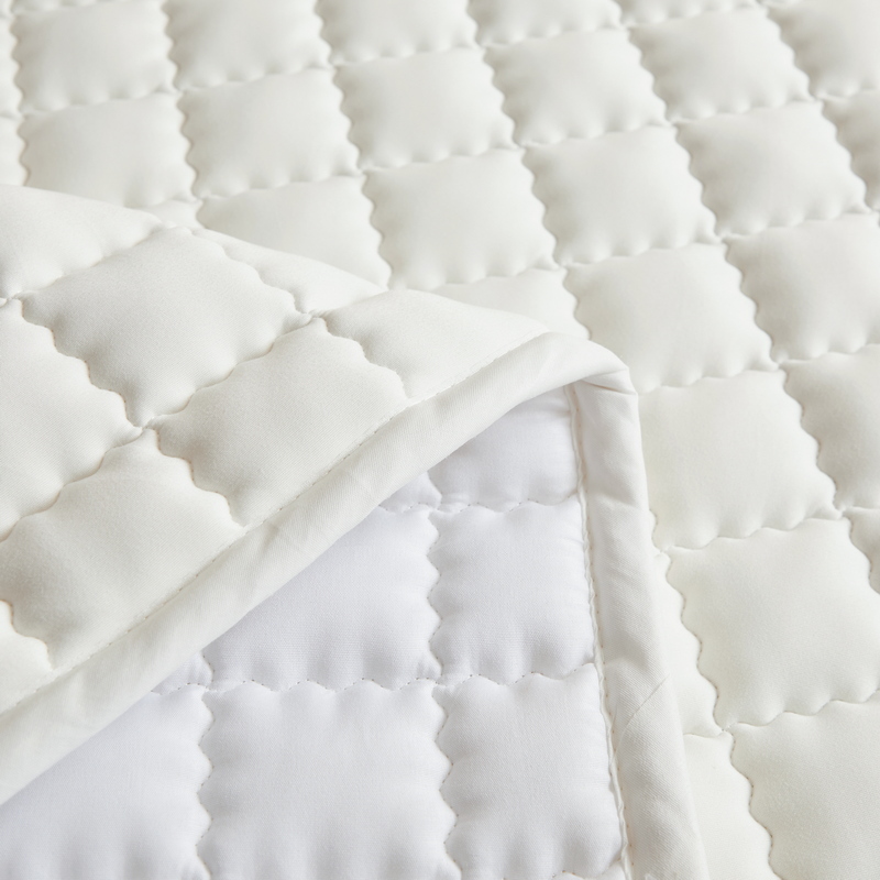 100% waterproof tatami Mattress Protector 100% waterproof Waterproof ...