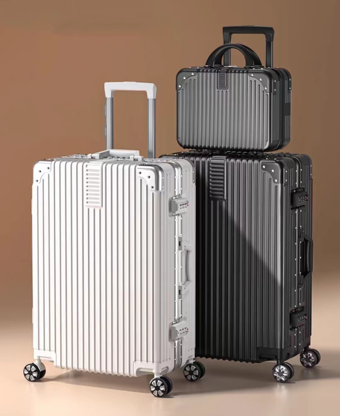 YOGAYET Beg Bagasi Travel Luggage Bag Suitcase 20/24inch Aluminum ...