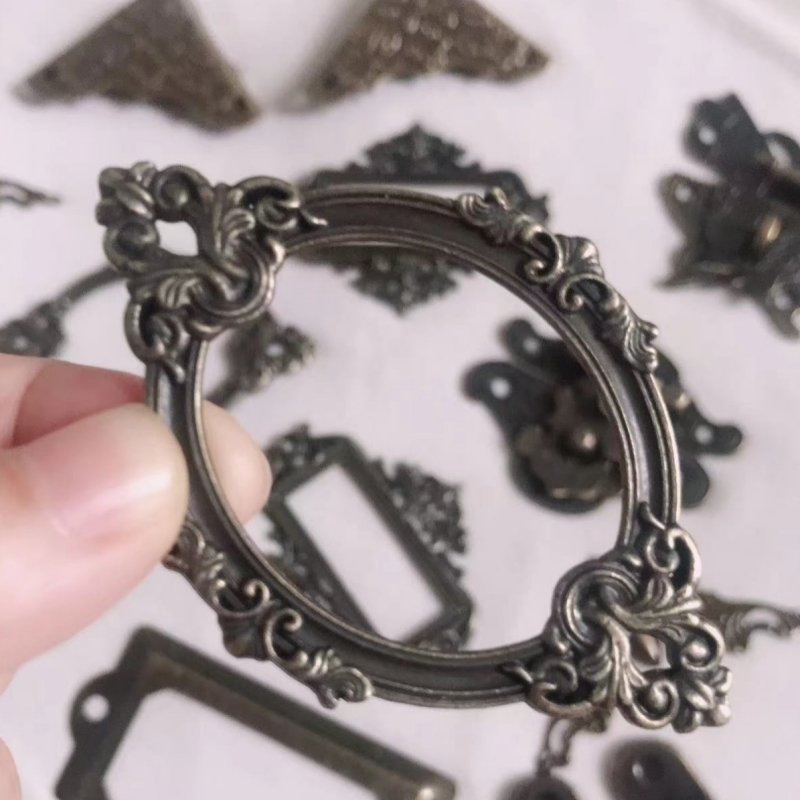 RHS Online Mini Antique Metal Book Box Corner Edge Lock Junk Journal ...