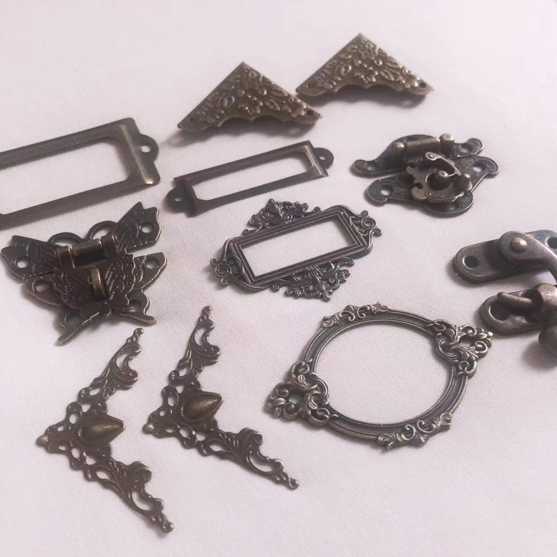 RHS Online Mini Antique Metal Book Box Corner Edge Lock Junk Journal ...