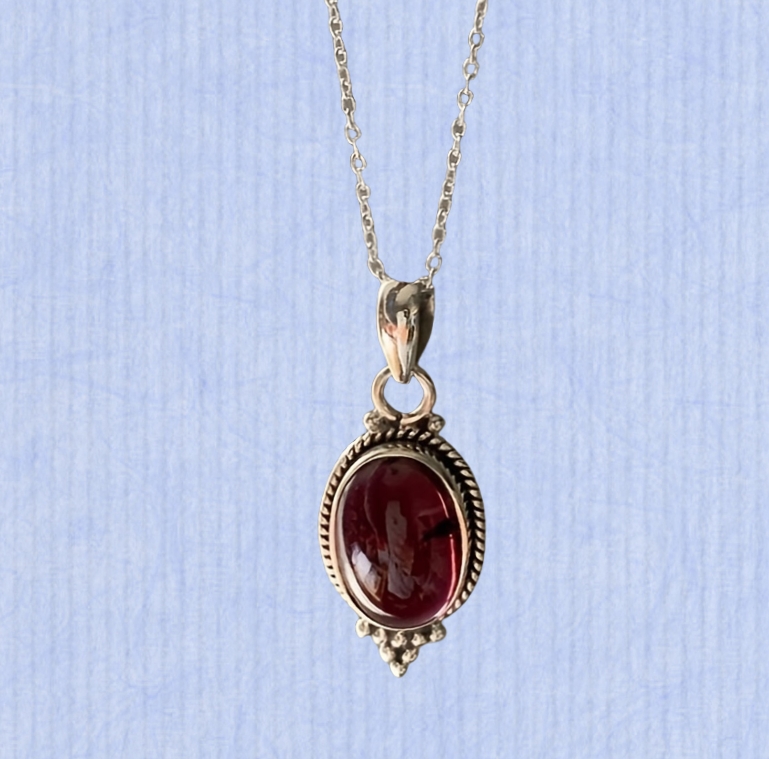 Bohemian Vintage Ruby Pendant Necklace European and American Alloy ...