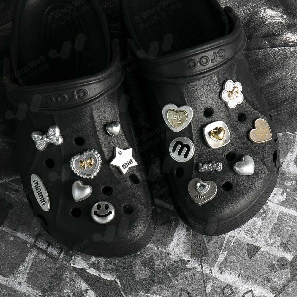 Black Fashion Series Sandal Pin Buckle Shoe Charms, Cool Trendsetter 3D ...