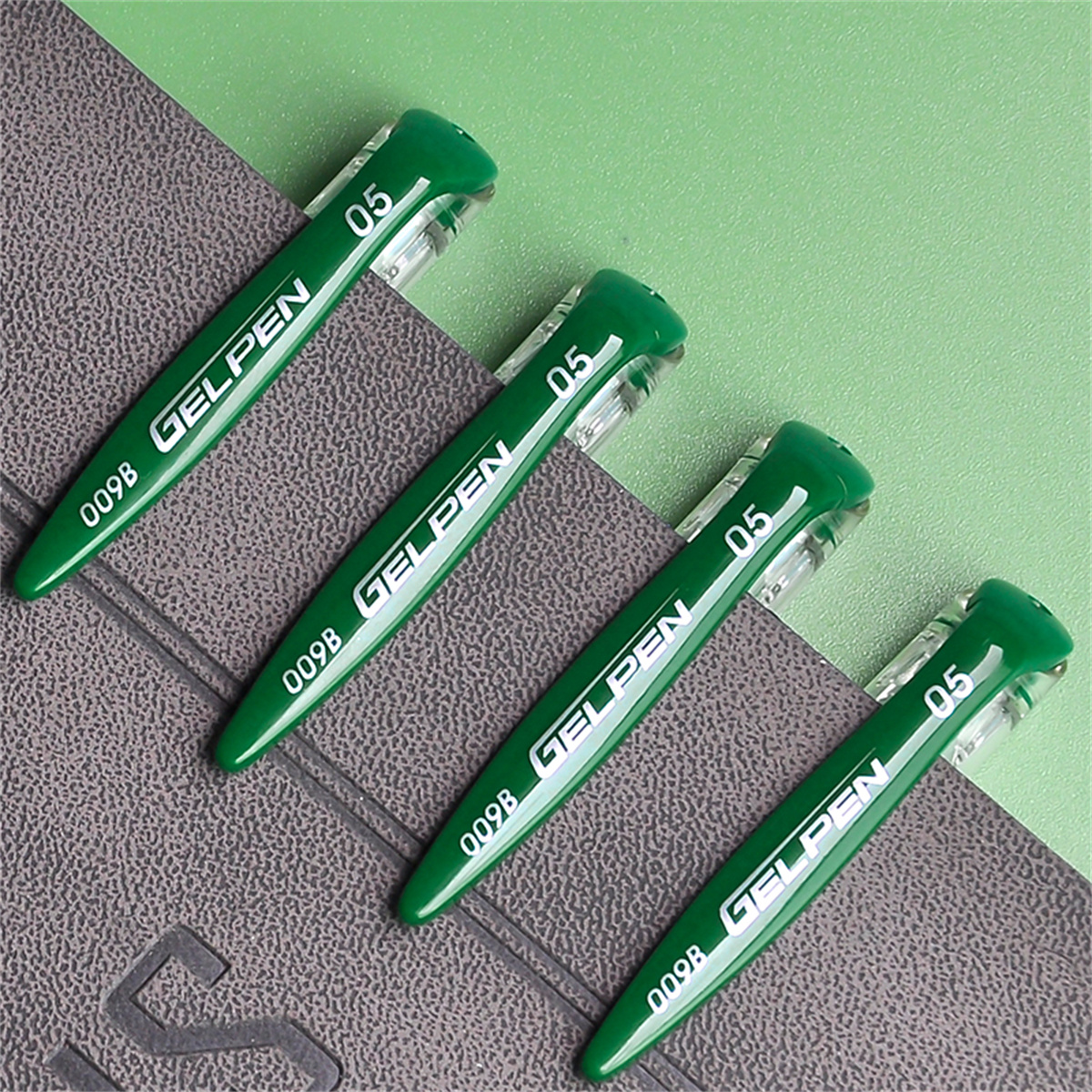 Green neutral pen, classic ballpoint pen, smooth and slippery writing ...