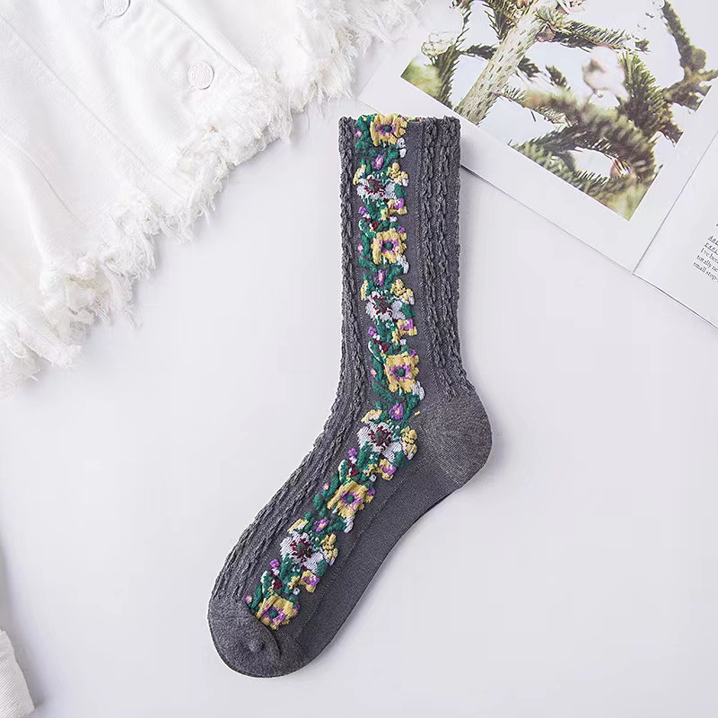Retro Socks Women's Middle Tube Socks Autumn Winter Japanese Ethnic Style Vincent Style Jacquard ...