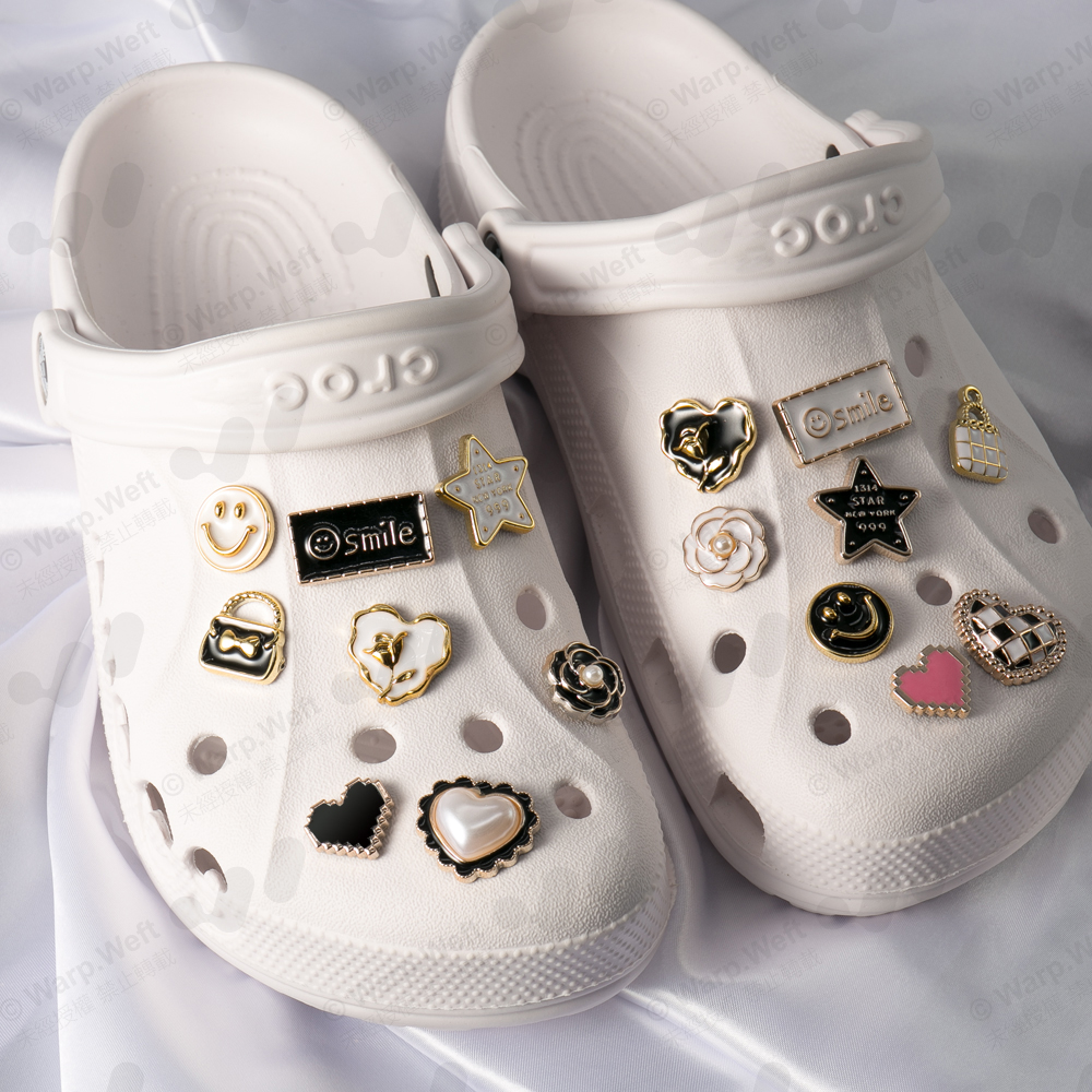 Black Fashion Series Sandal Pin Buckle Shoe Charms, Cool Trendsetter 3D ...