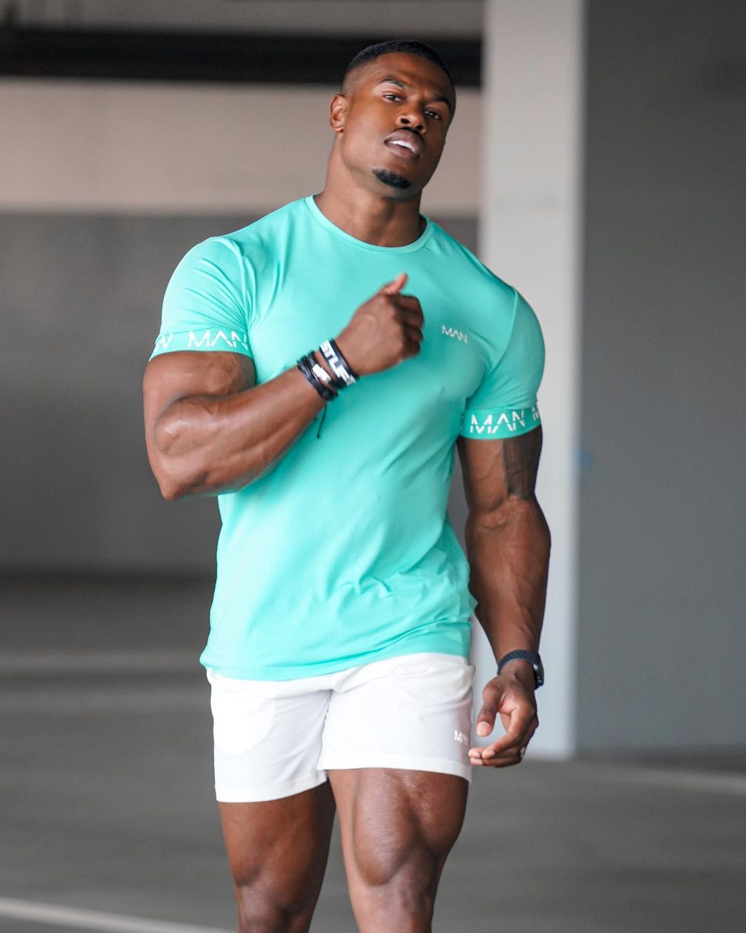 New Summer Gym Muscle Men T-shirt High elasticity bodybuilding fitness ...