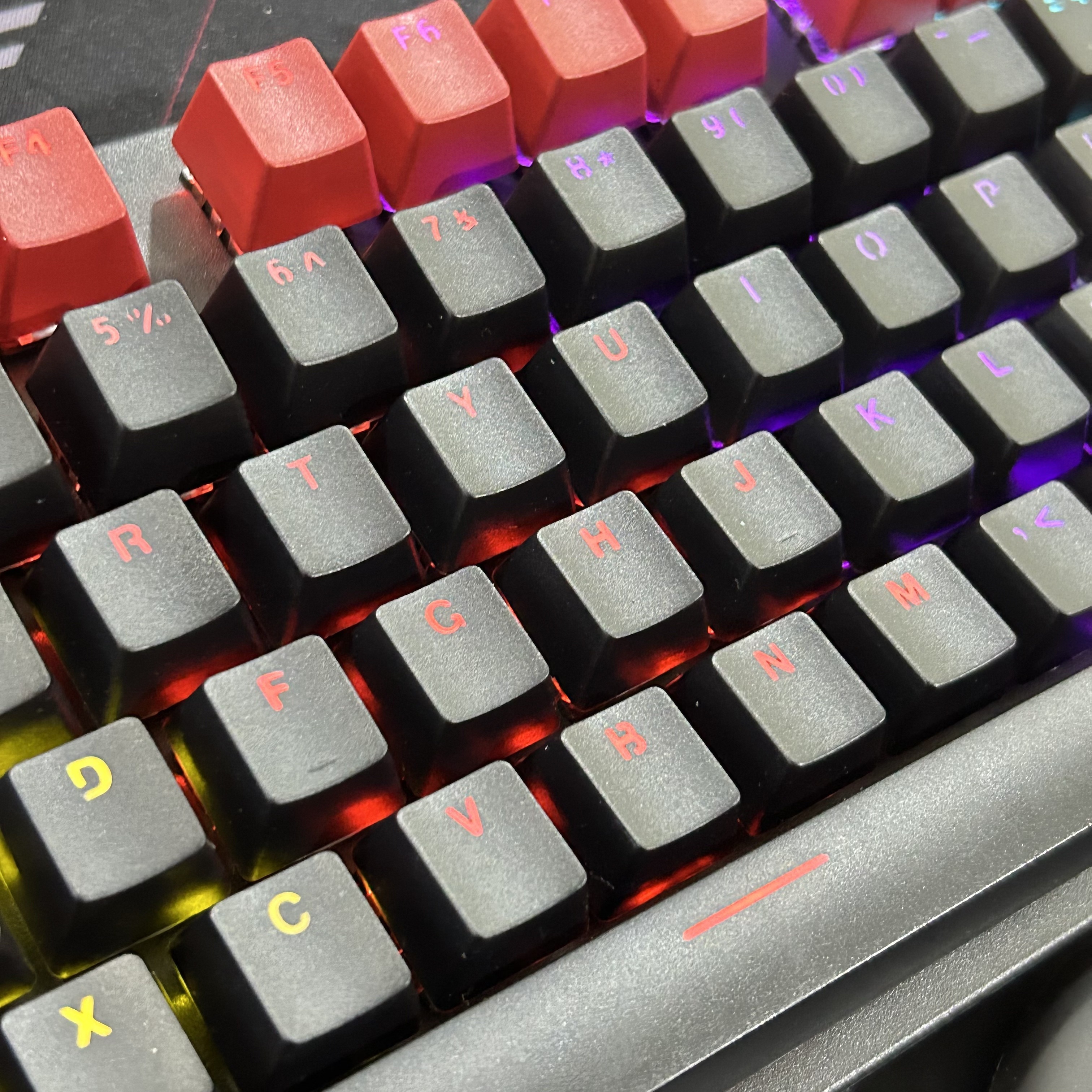 (Keycaps Only) Black Red PBT Material 104 Keycaps, Abs Oem Universal ...