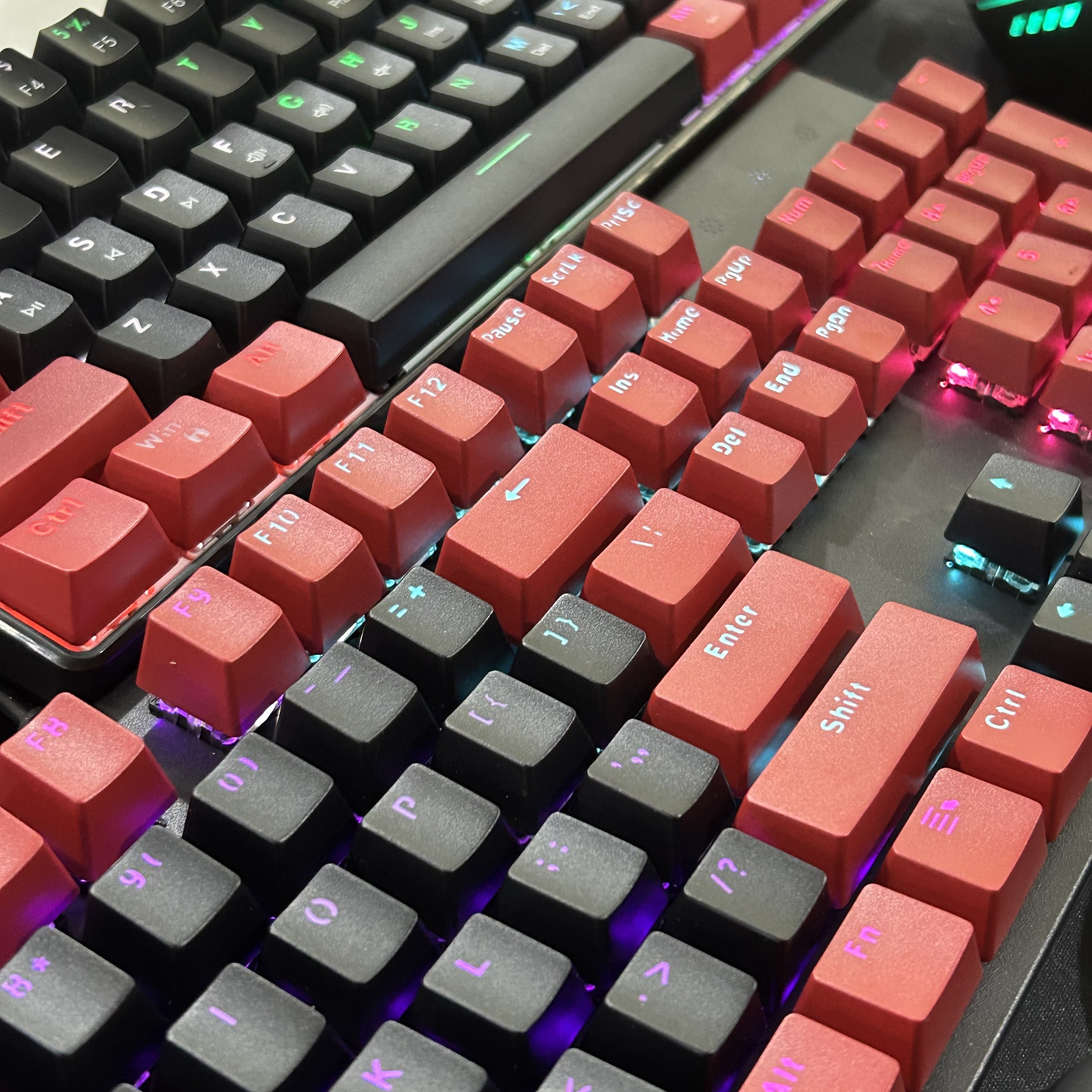 (Keycaps Only) Black Red PBT Material 104 Keycaps, Abs Oem Universal ...