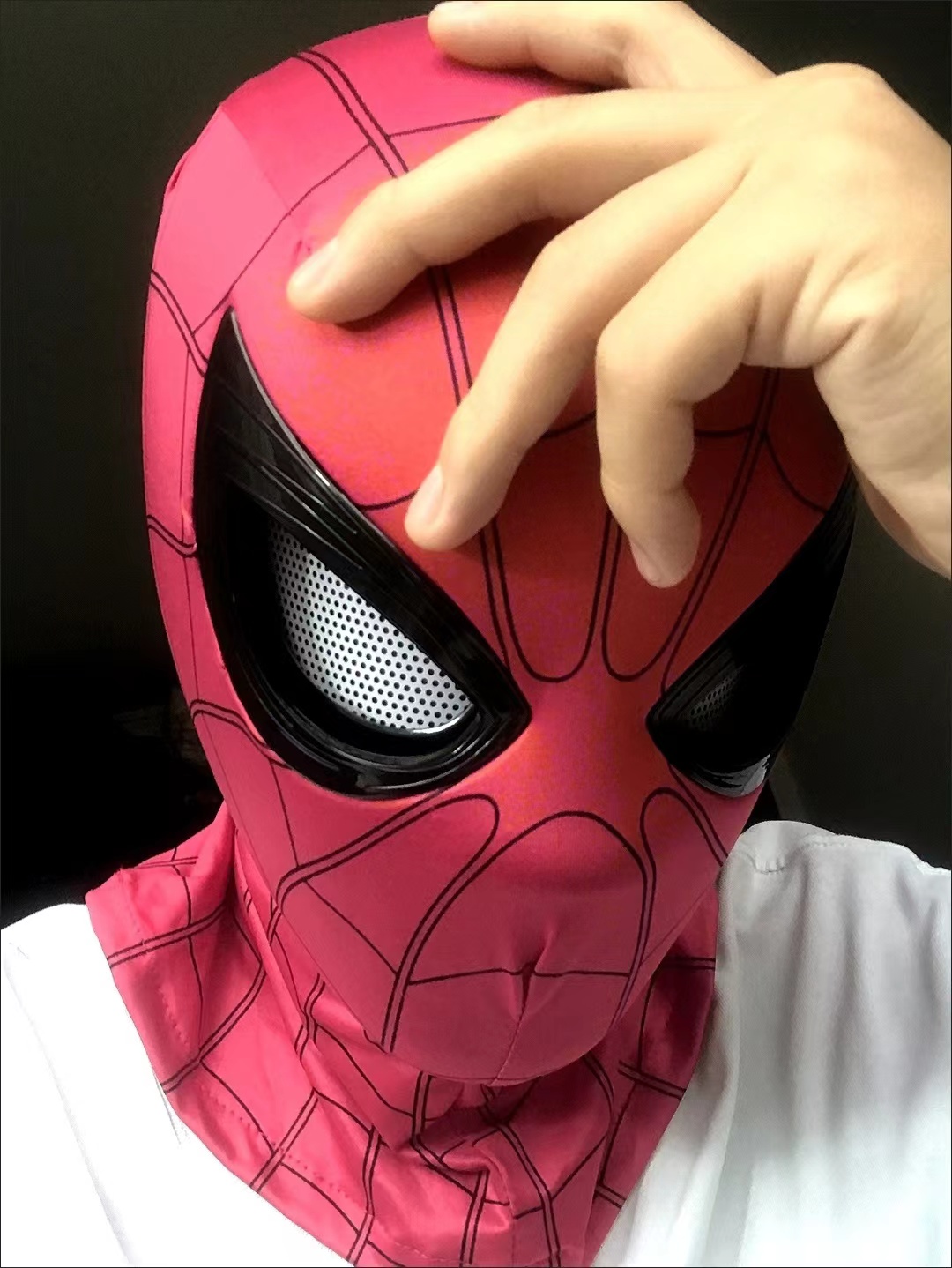 Spiderman Headgear Eye Movable Winkable Mask Hero Expedition Headgear ...