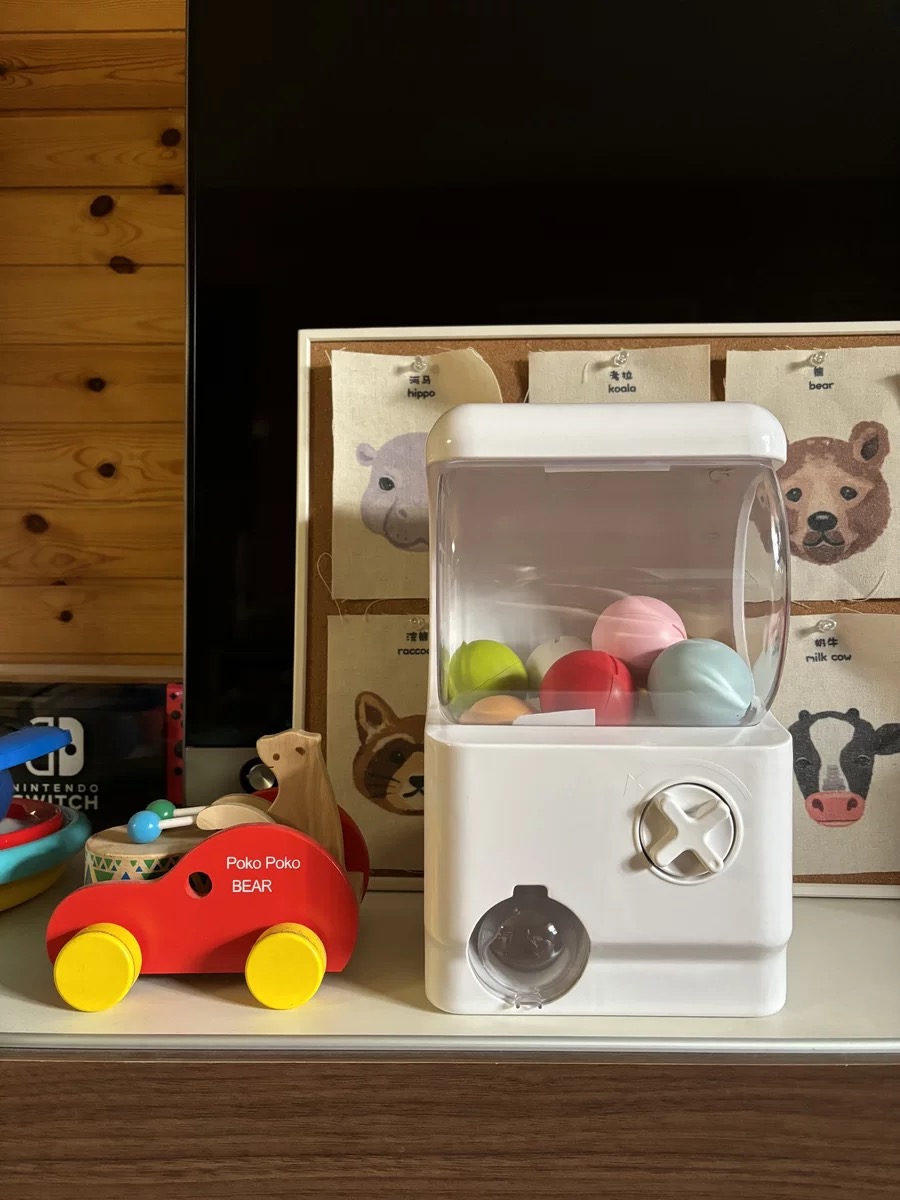 gashapon machine egg twisting machine Blind box machine Capsule toy ...