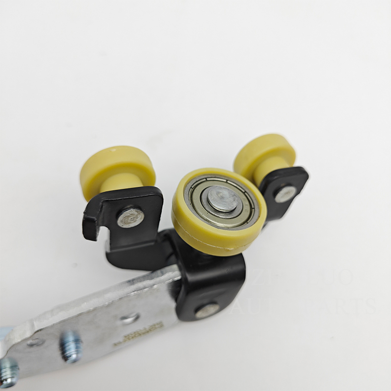 ZL Toyota Hiace 2005-2018 Left Side Sliding Door Lower Roller Assy Sliding door Roller Lower ...