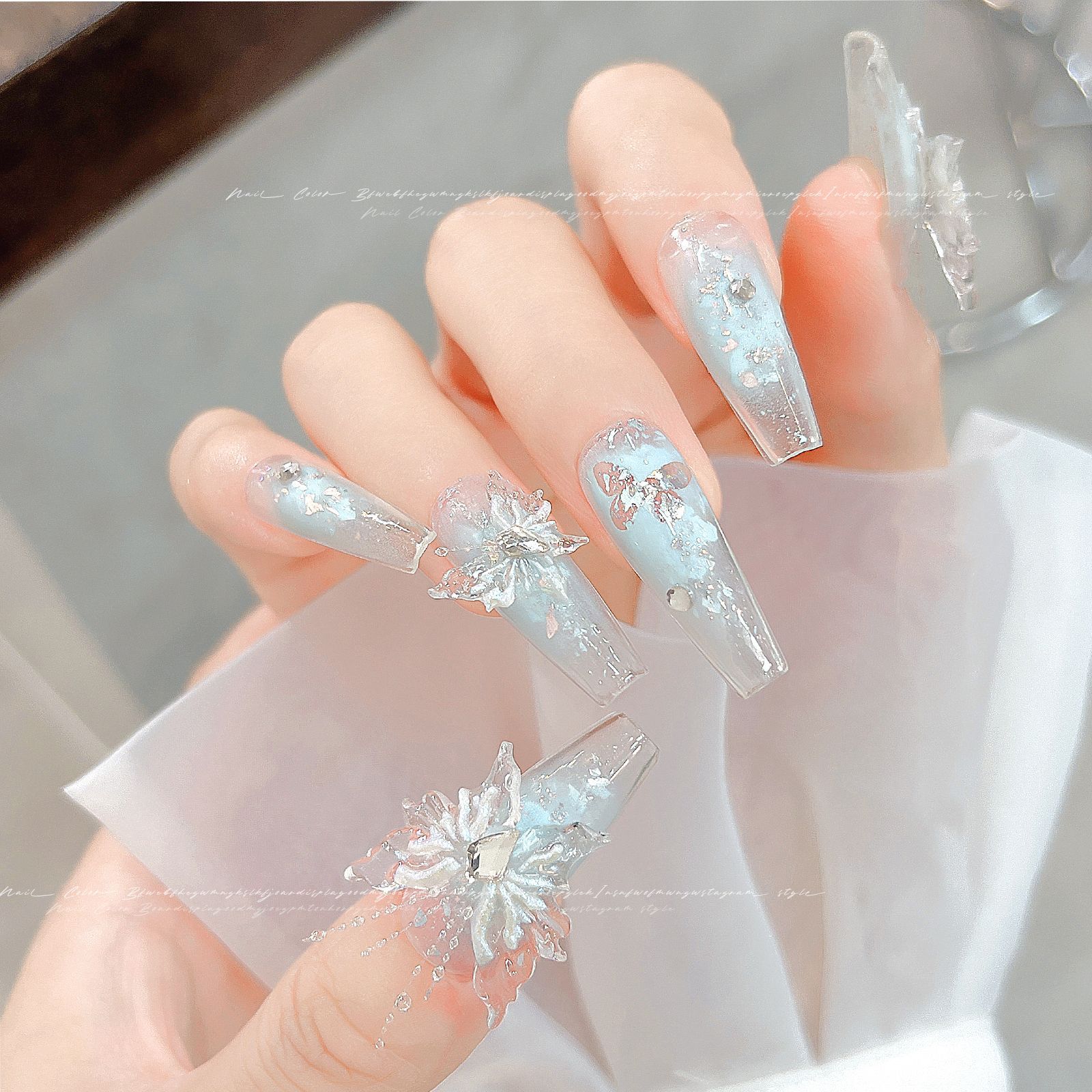 Rou Bao 50pcs Nail Half Winged Butterfly Transparent Aurora Wing Girly Resin Nails Art DIY ...