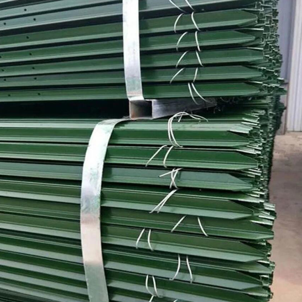 6.6ft Tiang Pagar 2M Pagar Cyclone Column Fence Poles Tiang Besi Pagar ...