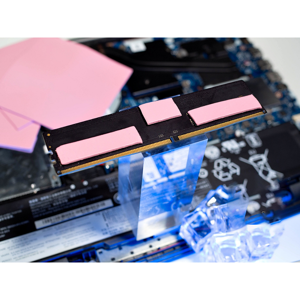 OEM 21W/M.K Thermal pad Heatsink Cooling Conductive Silicone Pad High ...