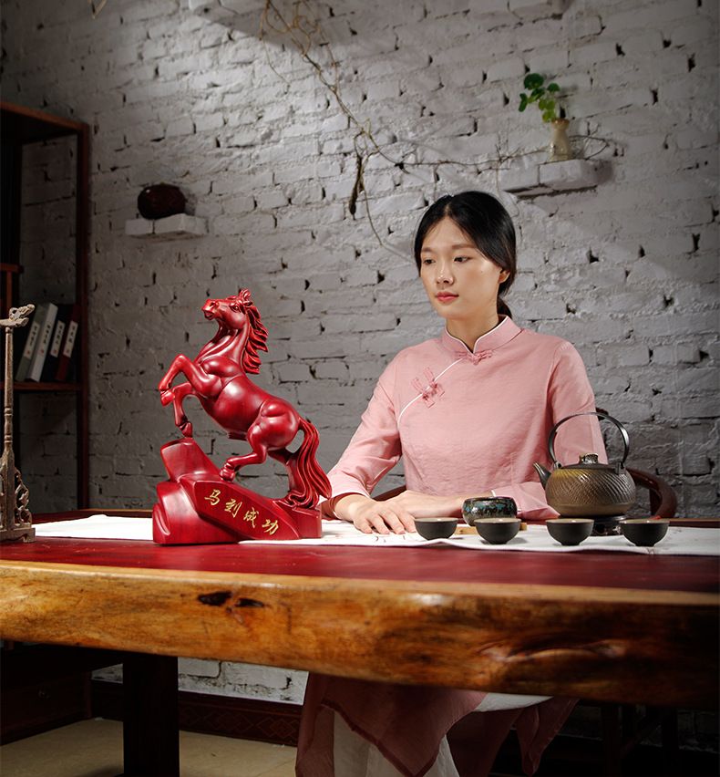 红花梨木雕马摆件马到成功实木质红马办公桌面风水招财黑檀工艺品Safflower Pear Wood Carving Horse ...