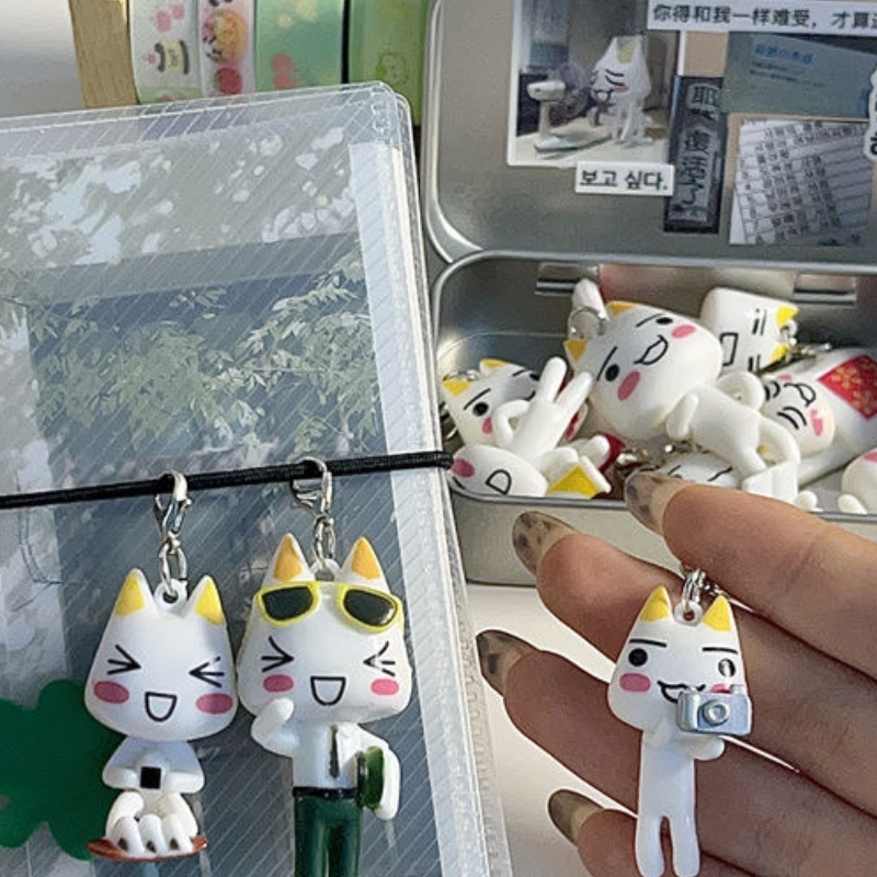 Ancient Doro Cat Three-Dimensional Pendant Handbook Pendant Resin Hand ...