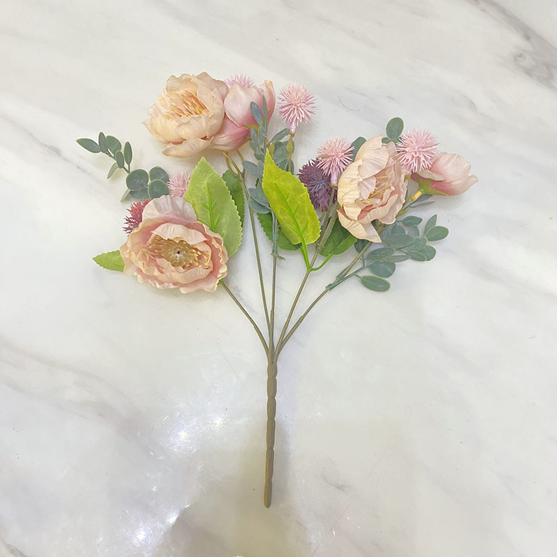 Exquisite Artificial Flower Arrangement: A Touch of Elegance for Your ...