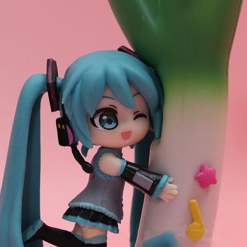 10.5cm New Hatsune Miku Anime Figures Sitting GK Onion Girl Embracing ...