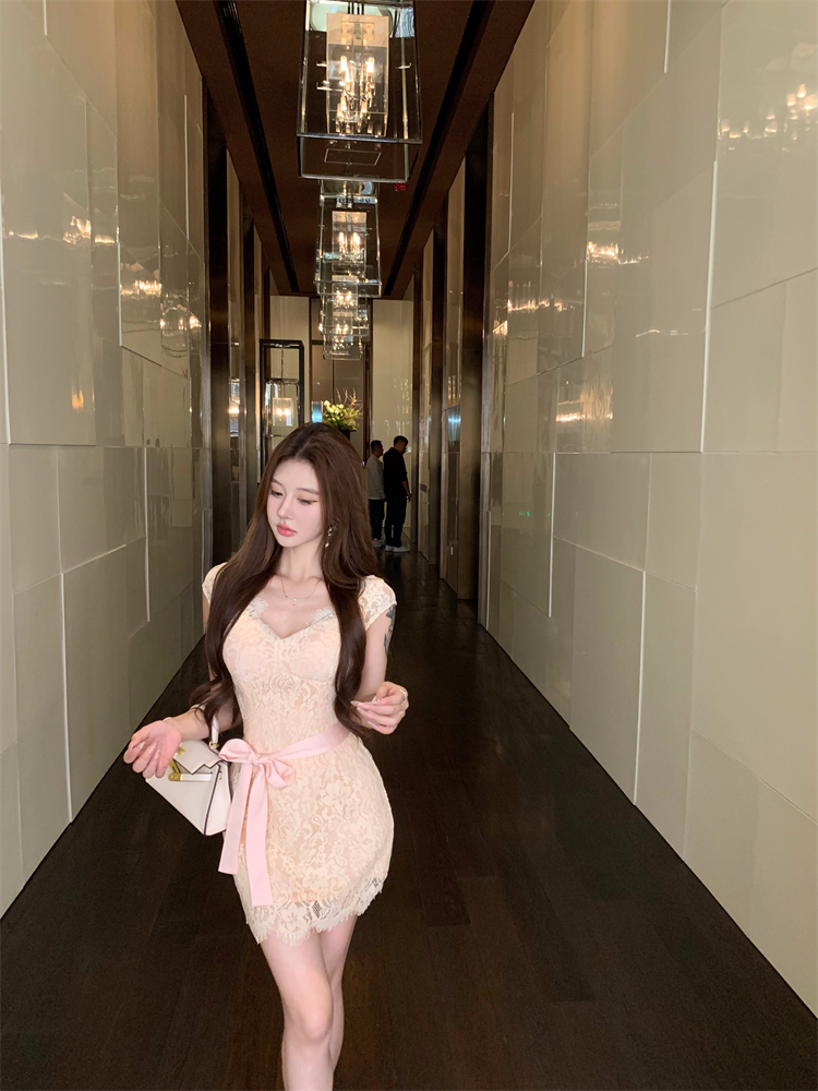 French Party Party Party Sexy Apricot Lace Dress Women's Slim-fit High-end Design Laced-up V ...