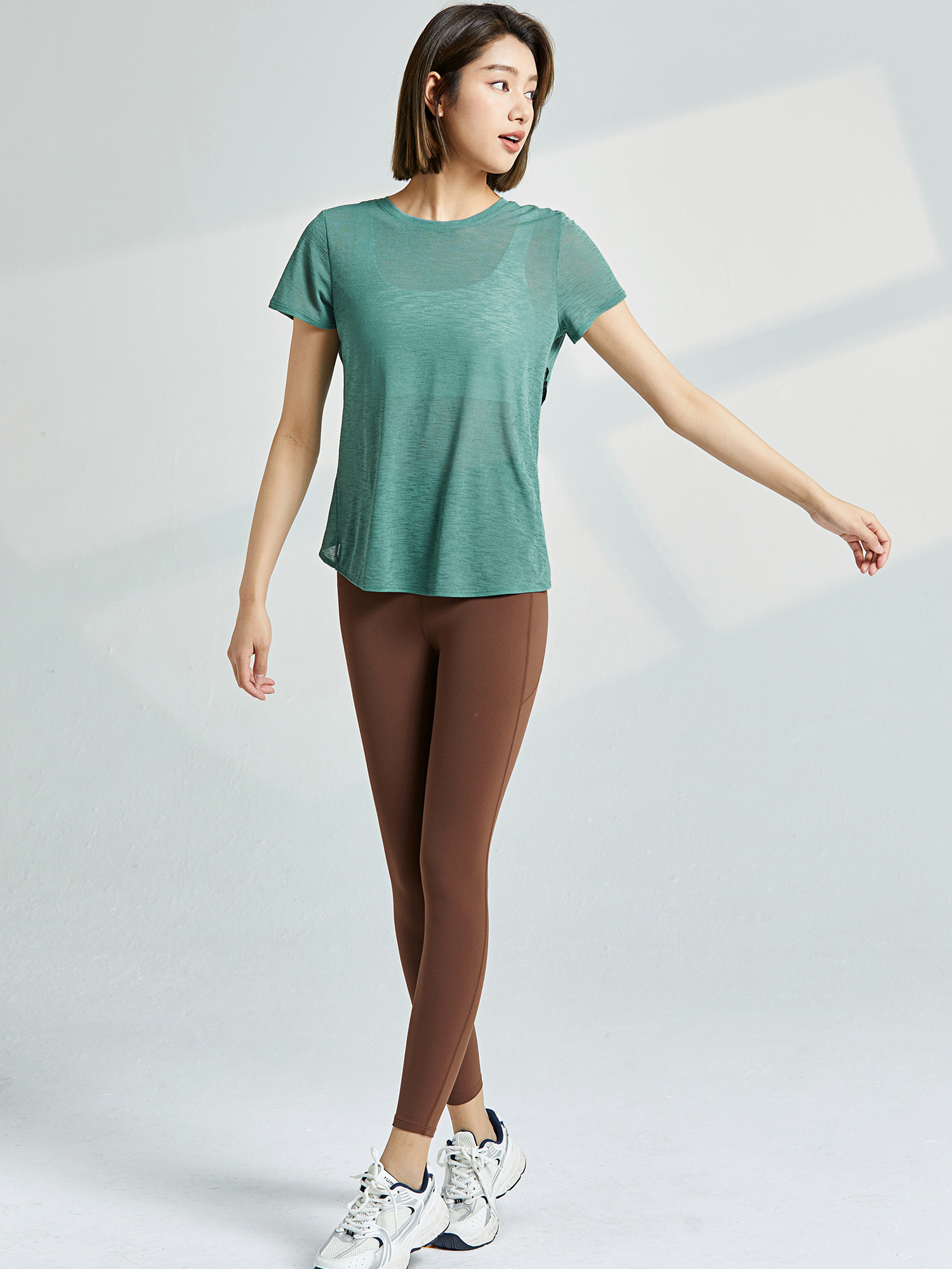 Esqua Athleisure Women Short Sleeve Cross Back Workout Backless Yoga ...