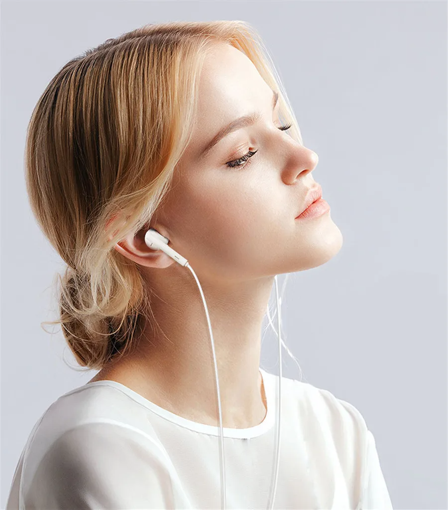 TypeC In Ear Wired Earphones with High Fidelity Audio Noise Canceling ...