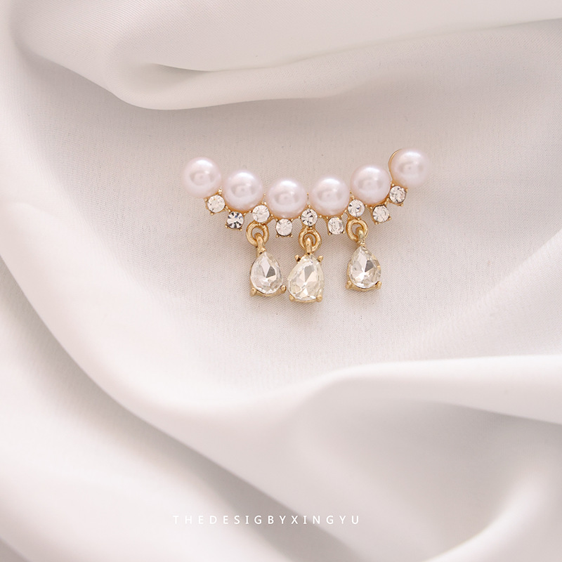 Fake Pearl Brooch - Elegant Fringed Pin, Anti-Gap Clothing Fastener ...