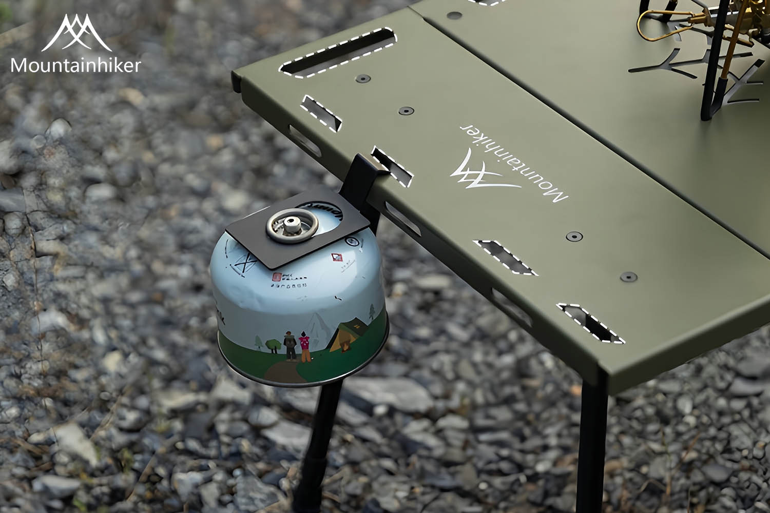 MOUNTAINHIKER The camping table is foldable, liftable and ...