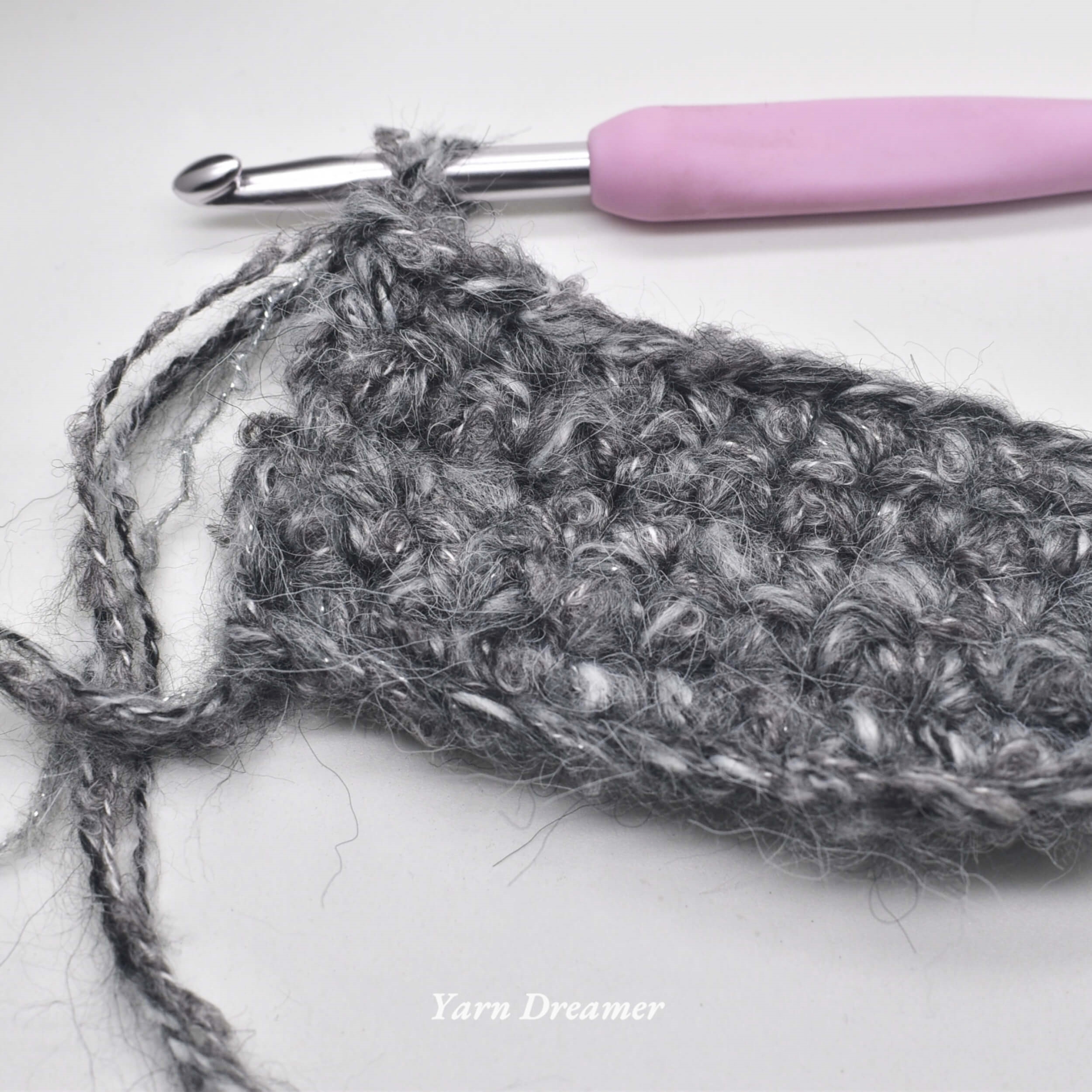 Benang Kait Besar Benang Crochet Yarn Grey Fluffy Yarn Crochet Brown ...