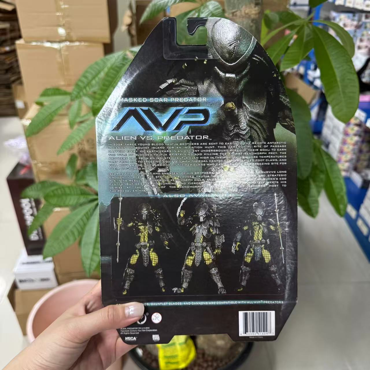 NECA Alien Vs. Predator Masked Scar Predator Pvc Figure | Shopee Malaysia