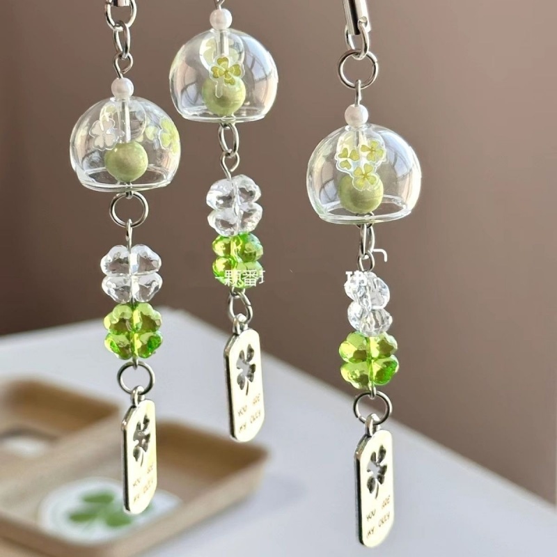 Four-Leaf Clover Wind Chimes Hand-Beaded Fresh Small Ornaments | Shopee ...