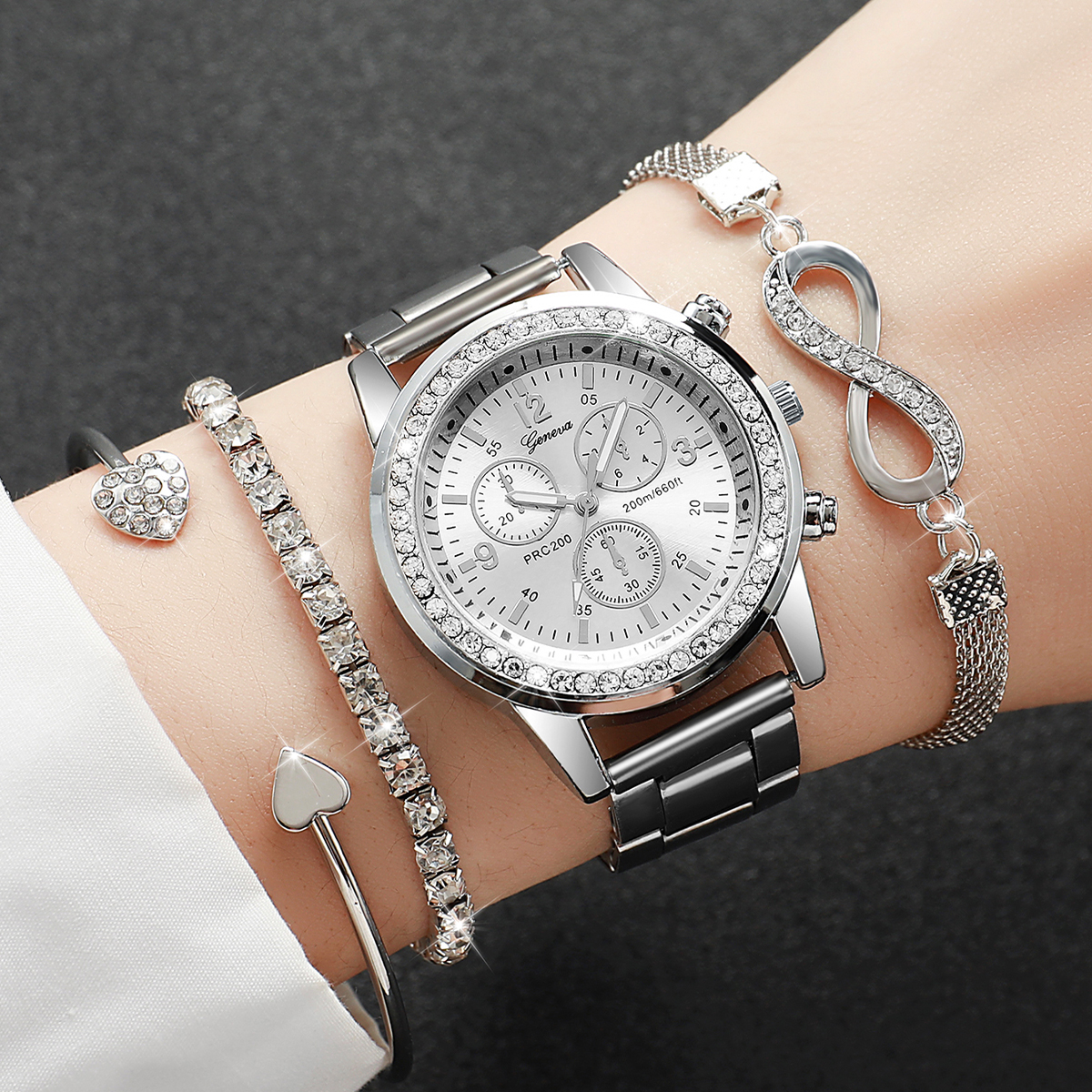Fashionable Women's Quartz Watch - Sparkling Steel Band & Heart ...