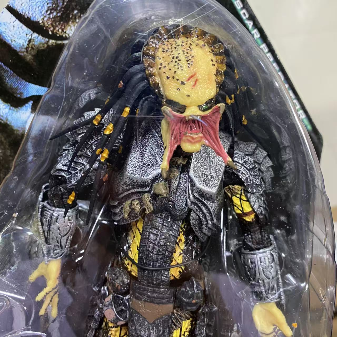 NECA Alien Vs. Predator Masked Scar Predator Pvc Figure | Shopee Malaysia