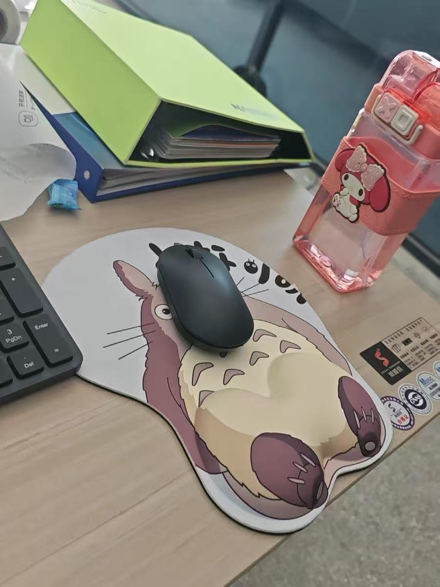 Japanese Anime 3D Mouse Pad with Soft Silicone Wrist Rest Cute Design ...
