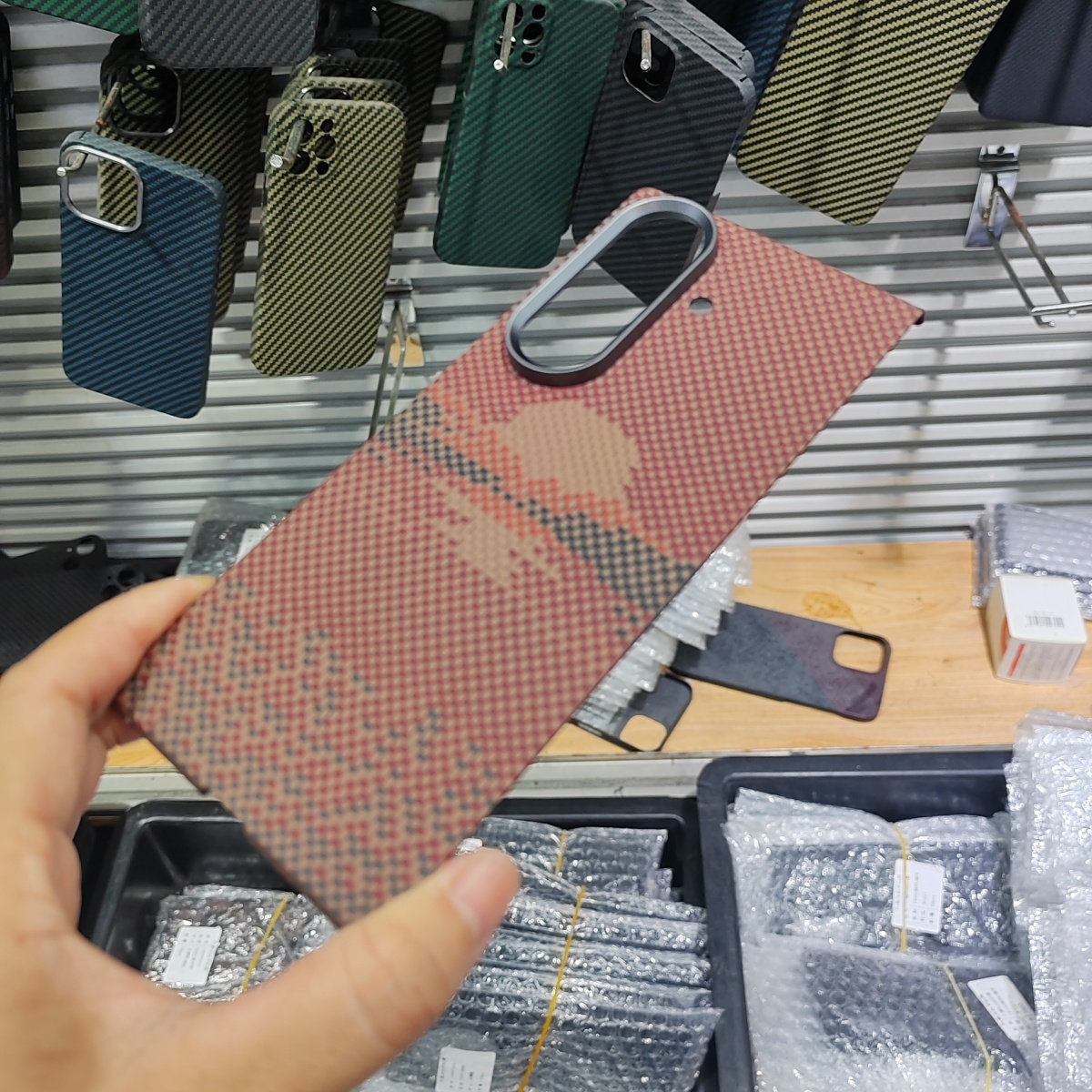 Luxury Premium Aramid Carbon Fiber Phone Cover for Samsung Galaxy Z ...