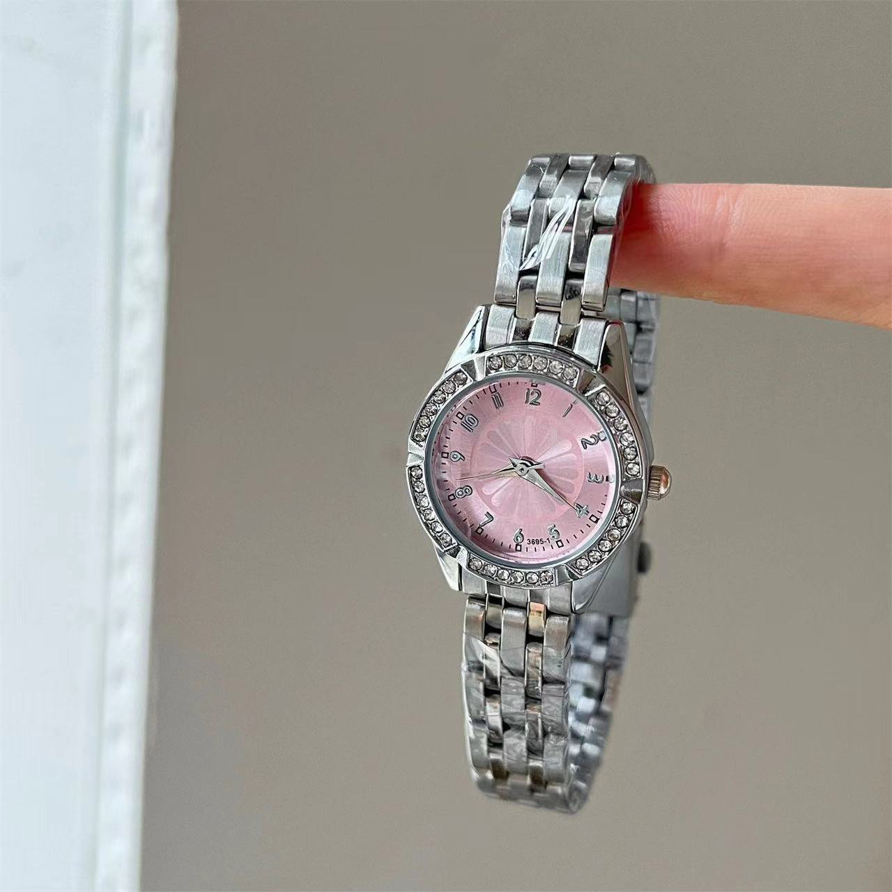 【READY STOCK】New Steel Band Digital Watch Women's Waterproof Quartz ...