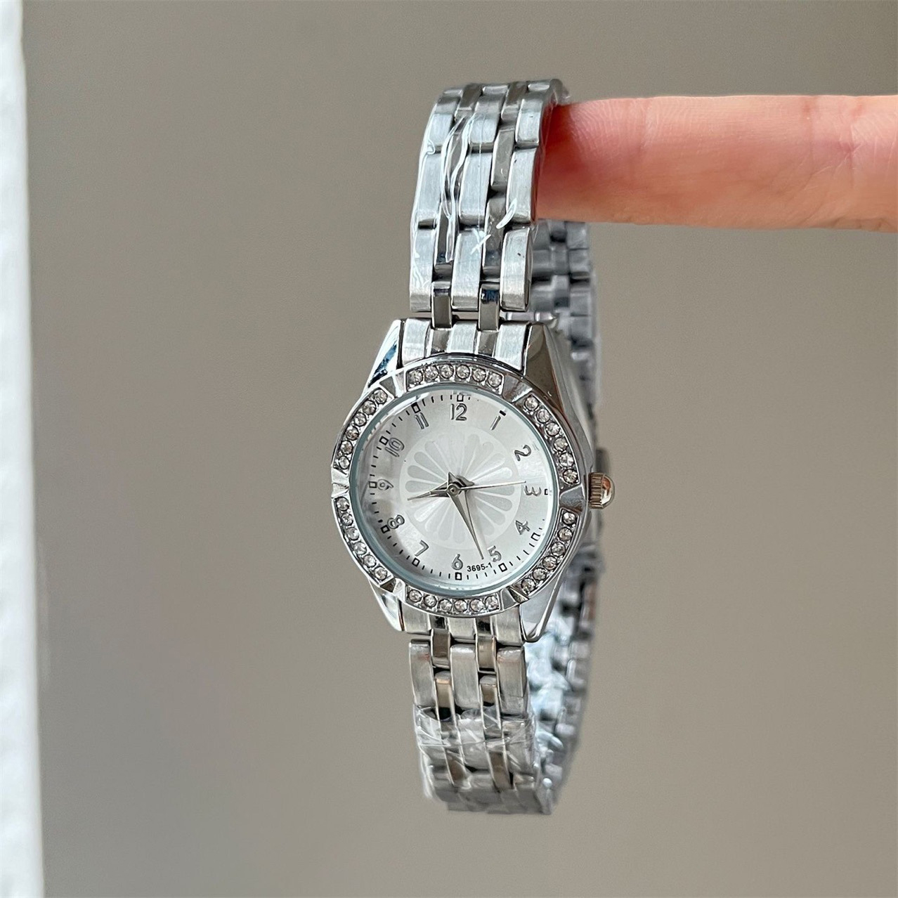 【READY STOCK】New Steel Band Digital Watch Women's Waterproof Quartz ...