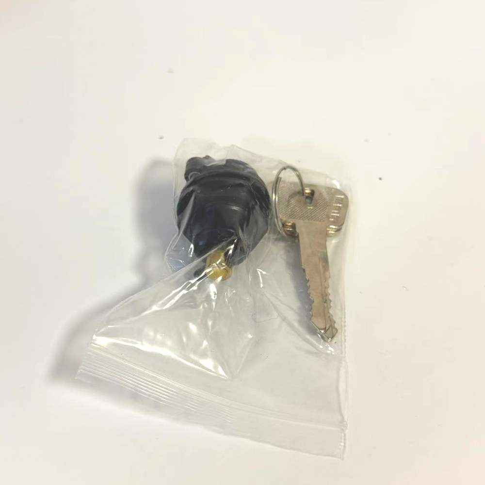 (Made Taiwan) Side Cover KEY LOCK Set Yamaha DT125 18G / DT175 18L ...