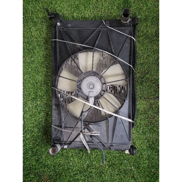 Toyota Wish radiator or fan zne10 used Japan original part | Shopee ...