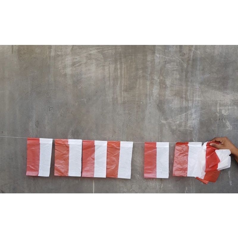 MERAH PUTIH 10pak Red Plastic Flag White Without Rope Triangle Forest ...