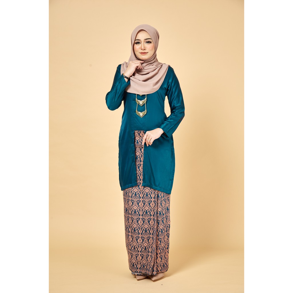 Sopan Warisan CLEARANCE Baju Kebaya Kota Bharu Damask Labuh | Shopee ...