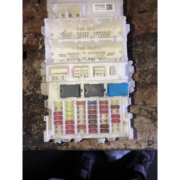 (USED) 7470-4782-0W Honda HRV Fuse Box BCM Body Control Modulator T7A 1 ...