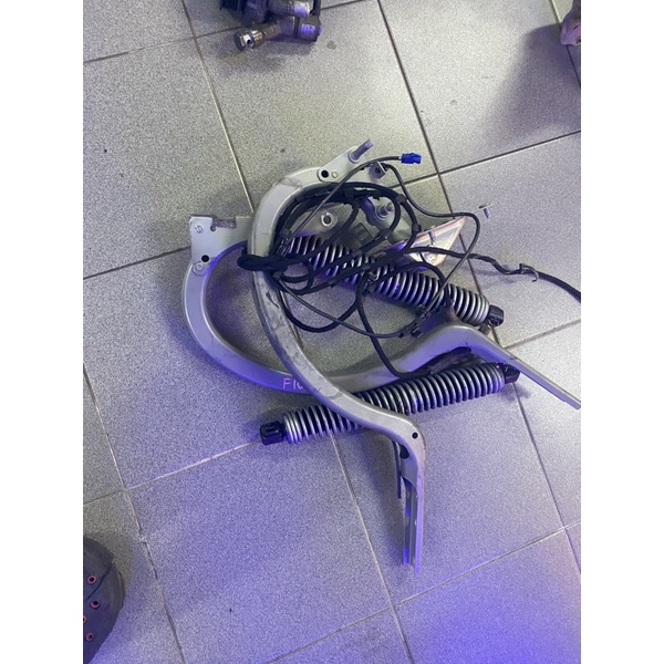 BMW F10 Power boot original fullset | Shopee Malaysia