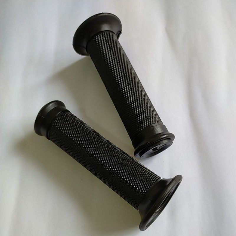 Universal Handle Grip Set-Pack Dot (EX5/W100/W125/LC/SRL) | Shopee Malaysia