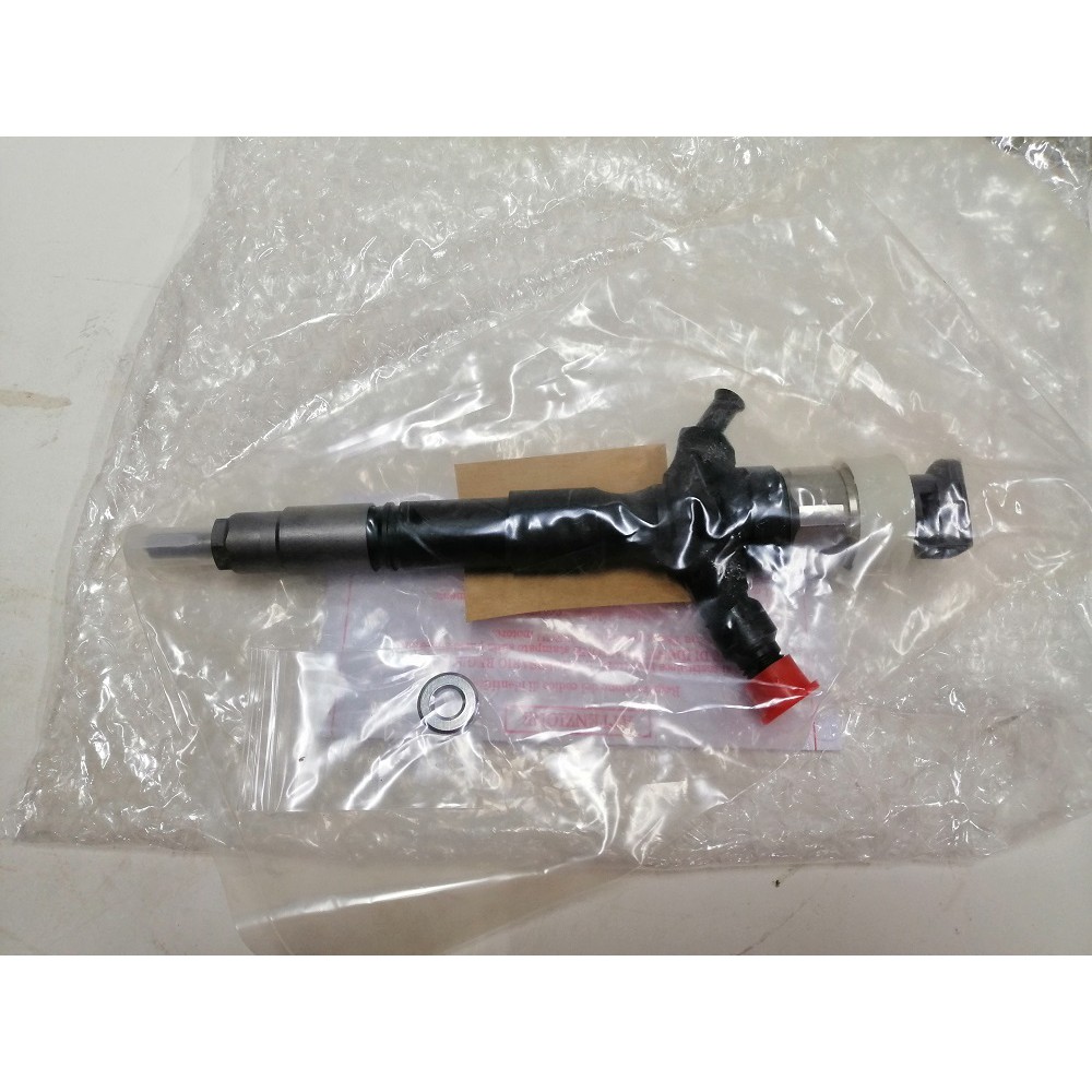 New Denso Diesel Fuel Injector for Toyota Hilux & Prado D4D 2KD-FTV ...