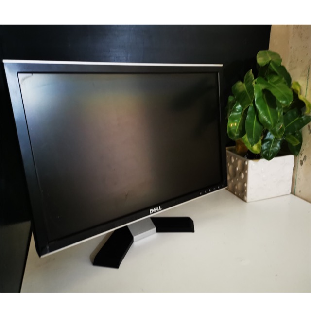 Dell UltraSharp 2007WFP 20-inch Widescreen Flat Panel LCD Monitor ...