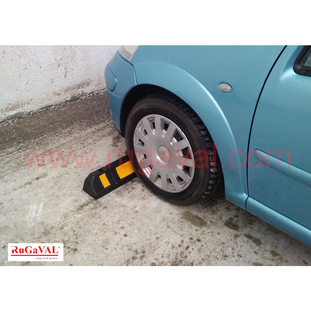 Rubber Car Wheel Stopper Model 90, Size: 570mm L x 110mm W x 90mm H ...