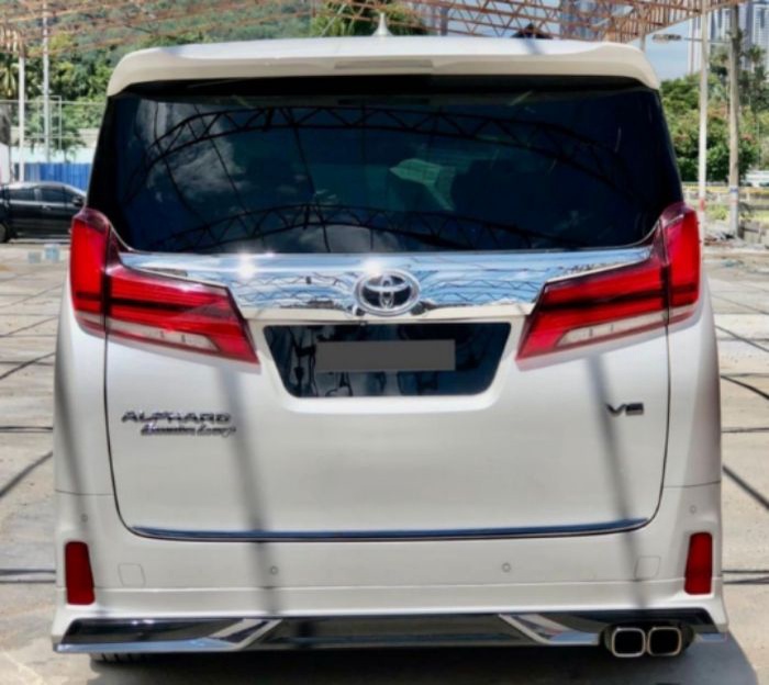 Toyota Alphard V6 Emblem Logo Rear bonnet Chrome Silver | Shopee Malaysia