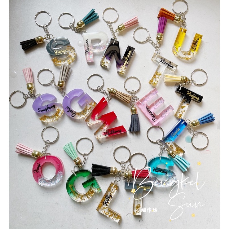Custom Made Alphabet Letter Resin Keychain with name 定制专属名字字母钥匙扣 ...