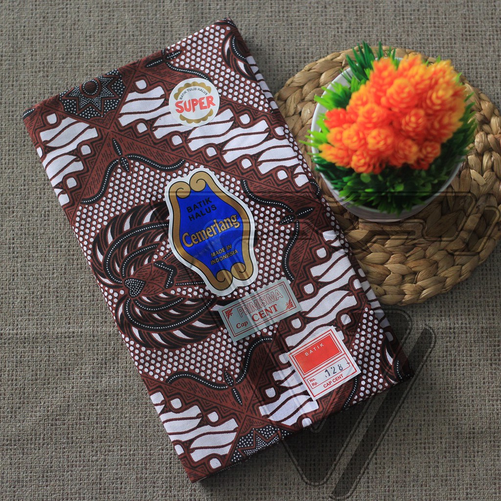 Garuda Scales Batik Jarik Cloth Women's Kebaya Bottom Cloth Manten ...